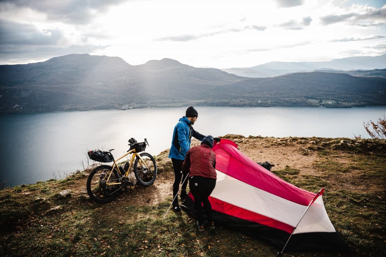 Voyage en vélo électrique : comment faire du bikepacking en VAE
