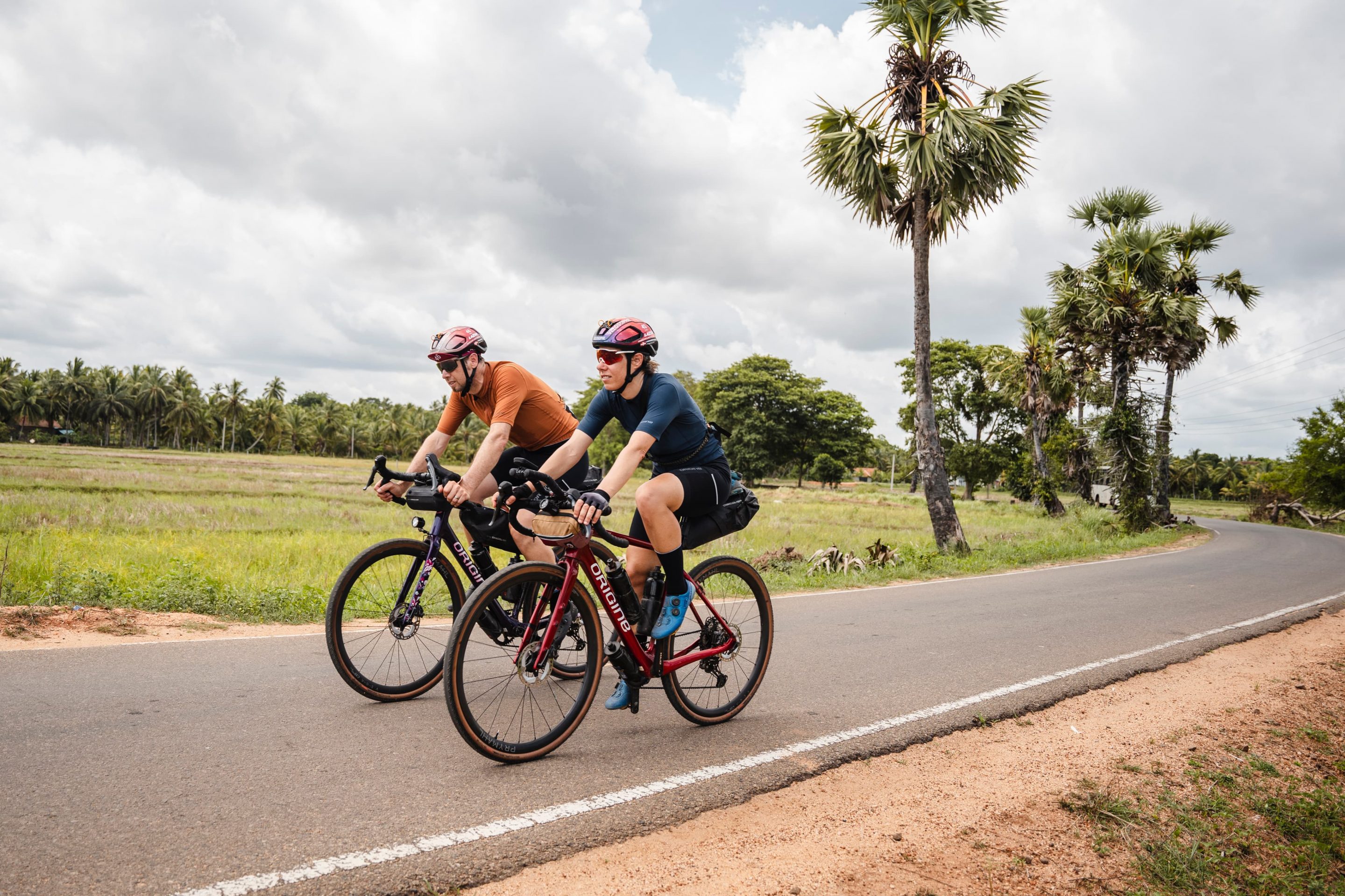 Vélo Gravel performant ou Vélo de Route Endurance : quelles différences